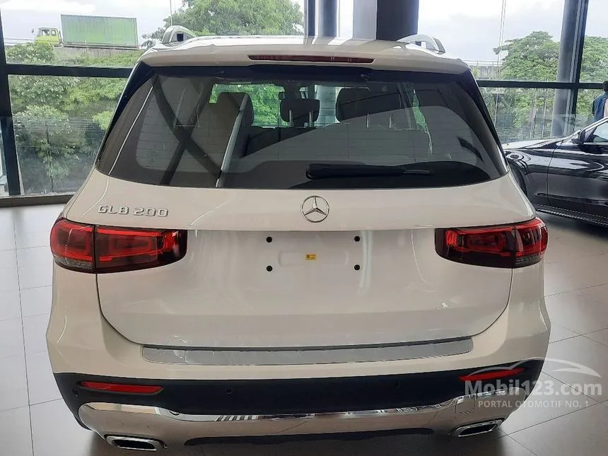 Jual Mobil Mercedes-Benz GLB200 2022 Progressive Line 1.3 di DKI ...