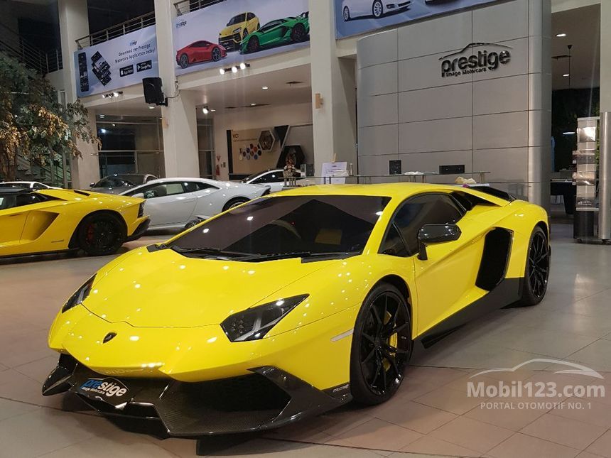 Jual Mobil Lamborghini Aventador 2013 LP720-4 50 Anniversario 6.5 di ...