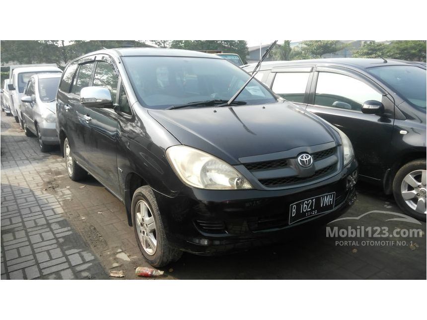 Jual Mobil Toyota Kijang Innova 2007 E 2.0 di Banten Manual MPV Hitam ...