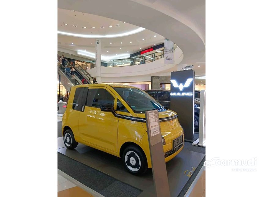 Wuling Air EV 2025 Lite 300KM in Banten Automatic Hatchback Yellow for ...