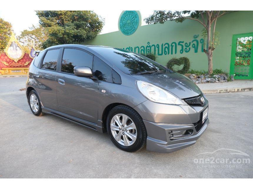 2012 Honda JAZZ 1.5 (ปี 08-14) V Hatchback for sale on One2car