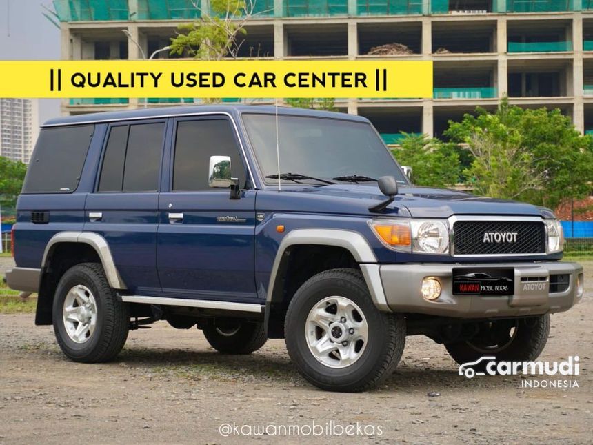 Jual Mobil Toyota Land Cruiser 2015 70 GXL 30th Anniversary 4.0 di DKI ...