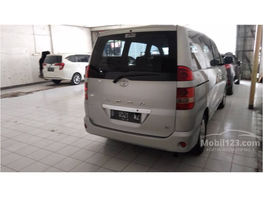 Jual Mobil Toyota Noah 2004 2.0 di Jawa Barat Automatic MPV Minivans ...