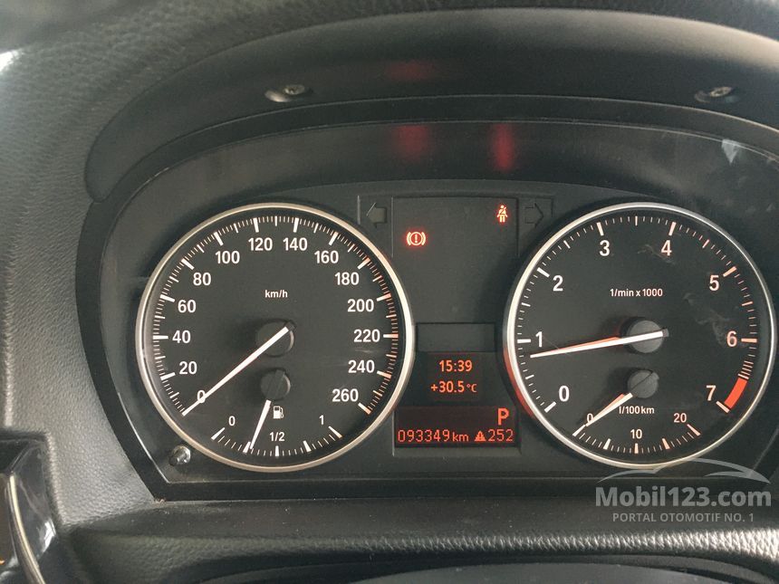 Jual Mobil BMW 320i 2010 Business Edition 2.0 di DKI Jakarta Automatic ...