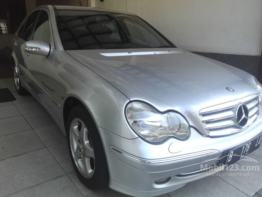 Jual Mobil Mercedes-Benz C320 2001 Avantgarde 3.2 di DKI Jakarta ...