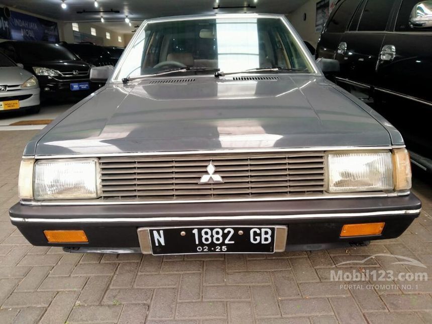 Jual Mobil Mitsubishi Lancer 1982 SL 1.4 di Jawa Timur Manual Sedan Abu ...