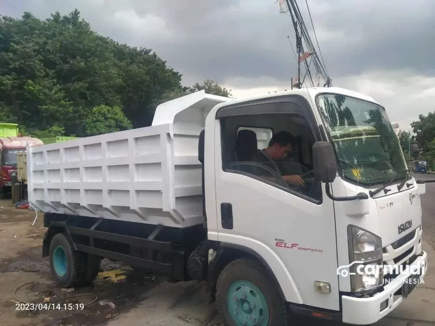 Isuzu Elf 2018 NMR 71T SD 4.6 in Kalimantan Timur Manual Trucks White for Rp 340.000.000 ...
