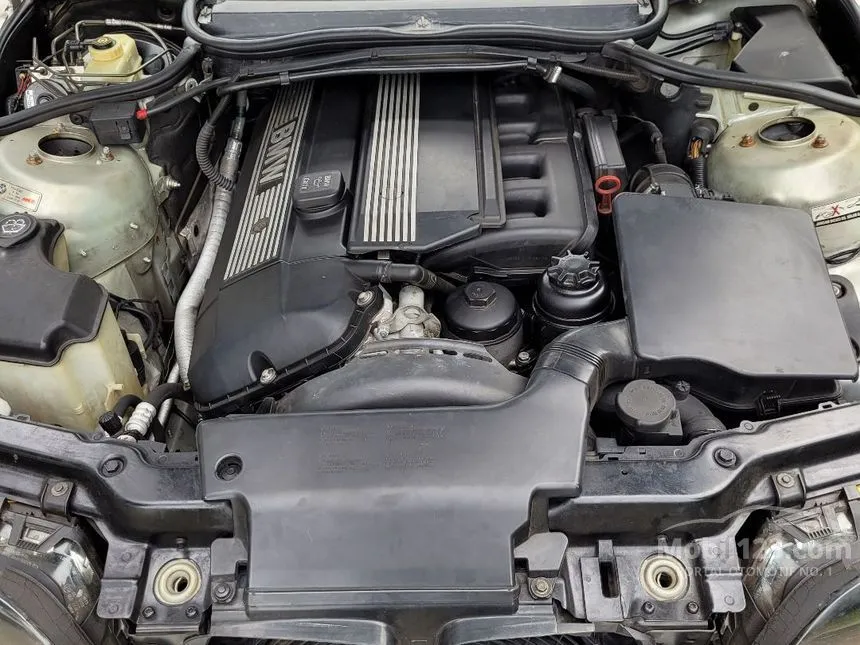 Jual Mobil BMW 325i 2004 2.5 di DKI Jakarta Automatic Sedan Silver Rp ...