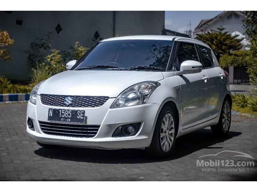 Jual Mobil Suzuki Swift 2014 GX 1.4 di Jawa Timur Automatic Hatchback ...