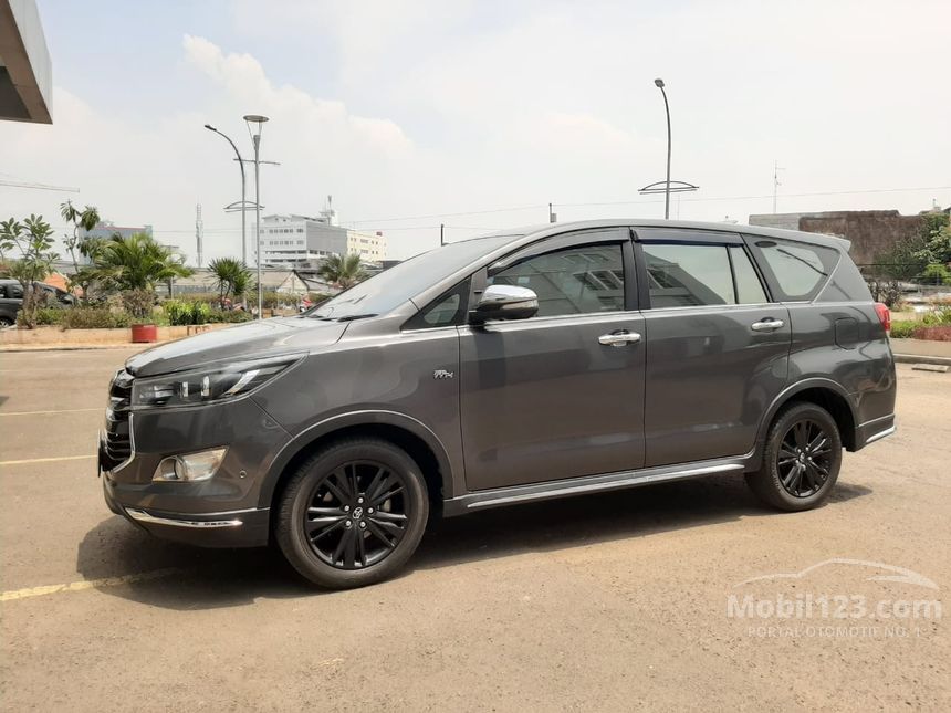 Jual Mobil Toyota Innova Venturer 2017 2.0 di DKI Jakarta Automatic ...