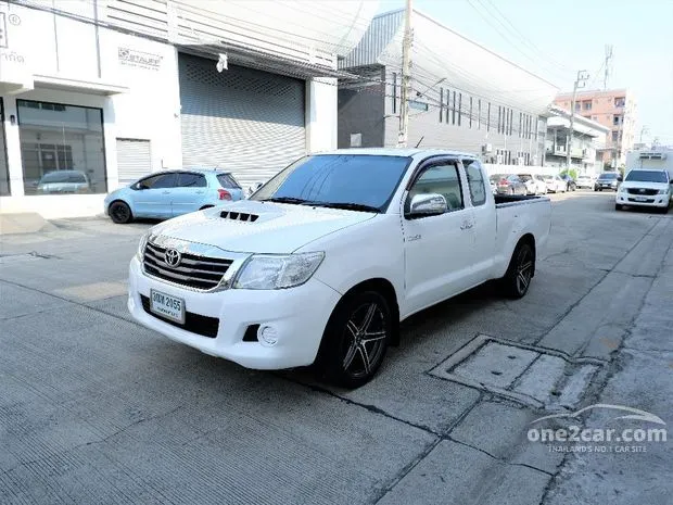 Used Cars Toyota Hilux Vigo Min 200,000 Baht Max 400,000 Baht | One2car