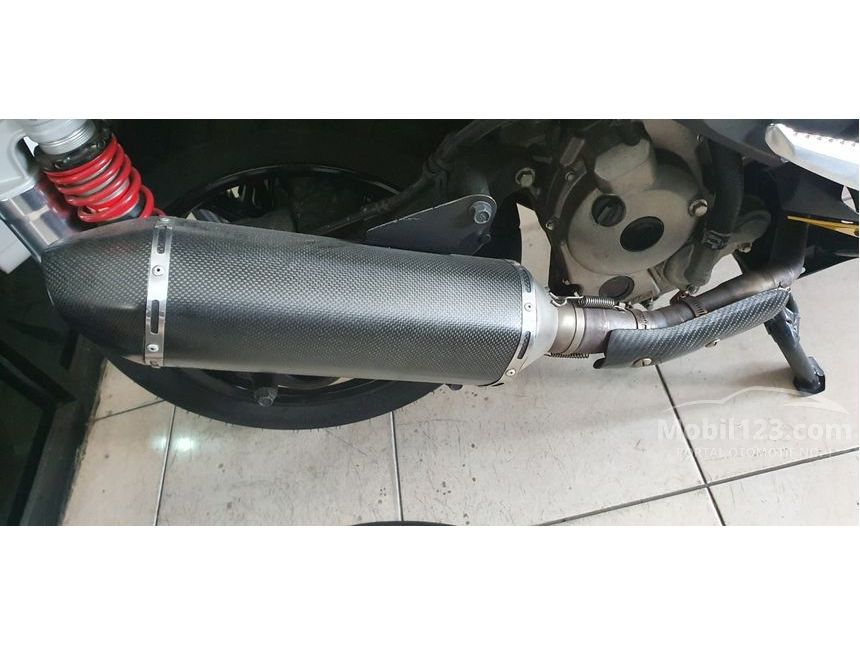 Jual Motor Yamaha X-MAX 2017 0.3 di DKI Jakarta Automatic Others Kuning ...