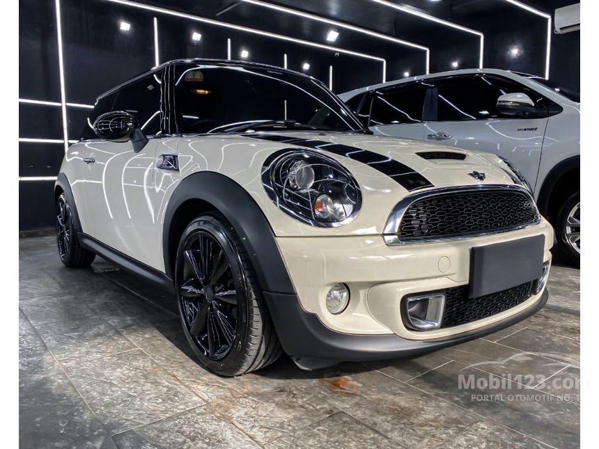 Jual Mobil MINI Clubman 2013 Cooper S 1.6 di DKI Jakarta Automatic ...