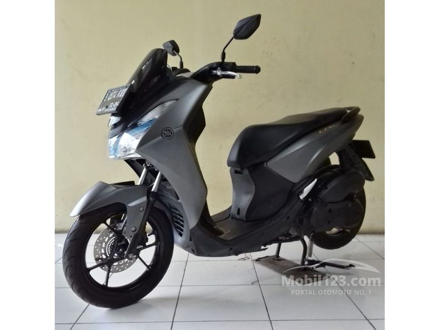 Jual Motor Yamaha Lexi 2019 0.1 di Jawa Barat Automatic Others Abu-abu ...
