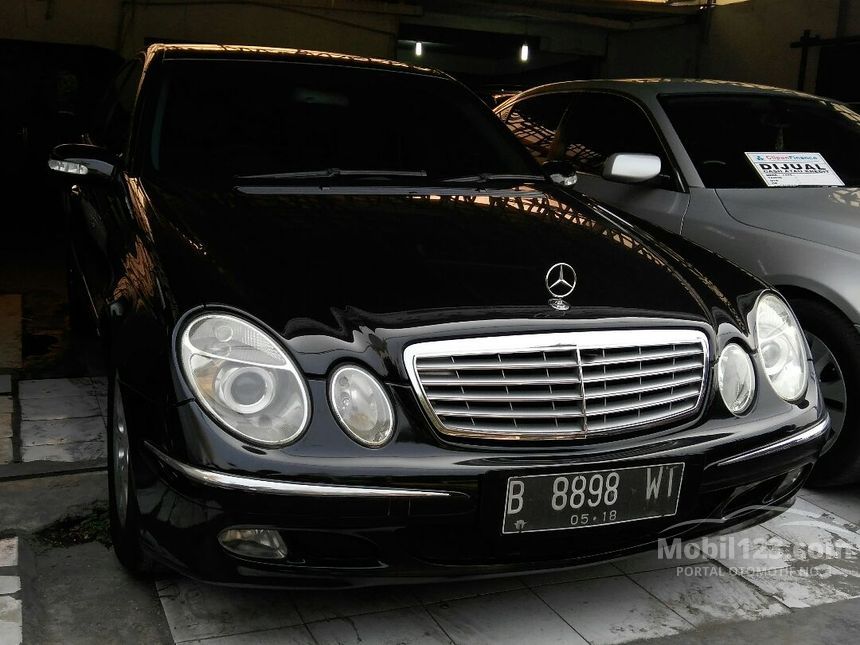 Jual Mobil Mercedes-Benz E260 2003 E260 2.6 di DKI Jakarta Automatic Sedan Hitam Rp 117.000.000 ...
