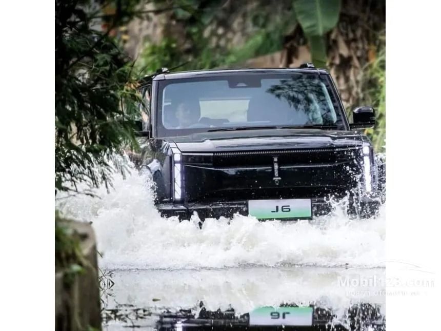 Jual Mobil Chery Omoda J6 2024 EV RWD di Jawa Barat Automatic SUV Hitam ...