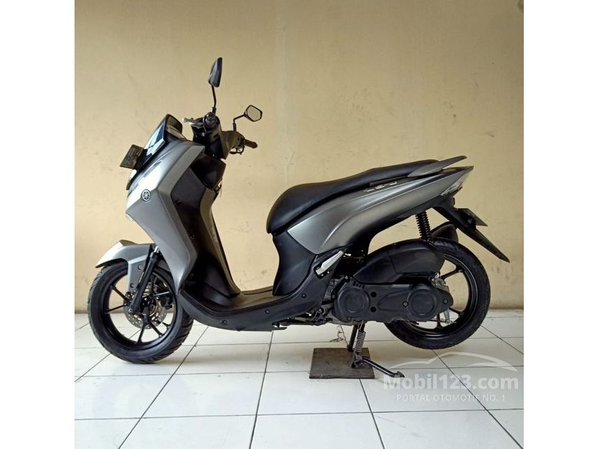 Jual Motor Yamaha Lexi 2018 0.1 di DKI Jakarta Automatic Others Abu-abu ...