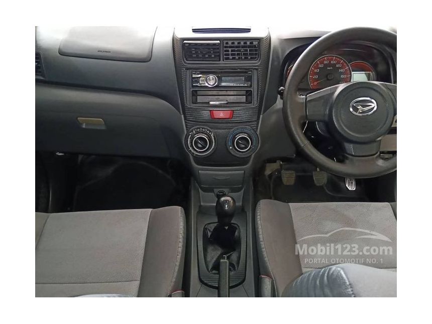 Jual Mobil Daihatsu Xenia 2014 D PLUS 1.0 di Jawa Tengah Manual MPV ...
