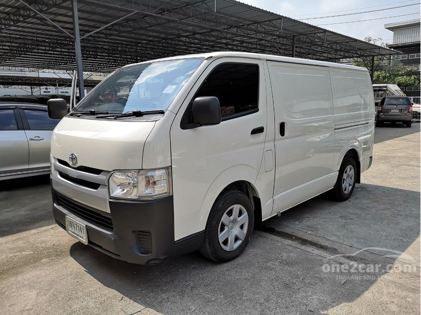 Toyota Hiace 2014 D4D 3.0 in กรุงเทพและปริมณฑล Manual Van สีขาว for ...