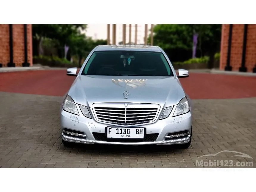 Jual Mobil Mercedes-Benz E300 2011 Elegance 3.0 di Jawa Barat Automatic Sedan Silver Rp 245.000. ...