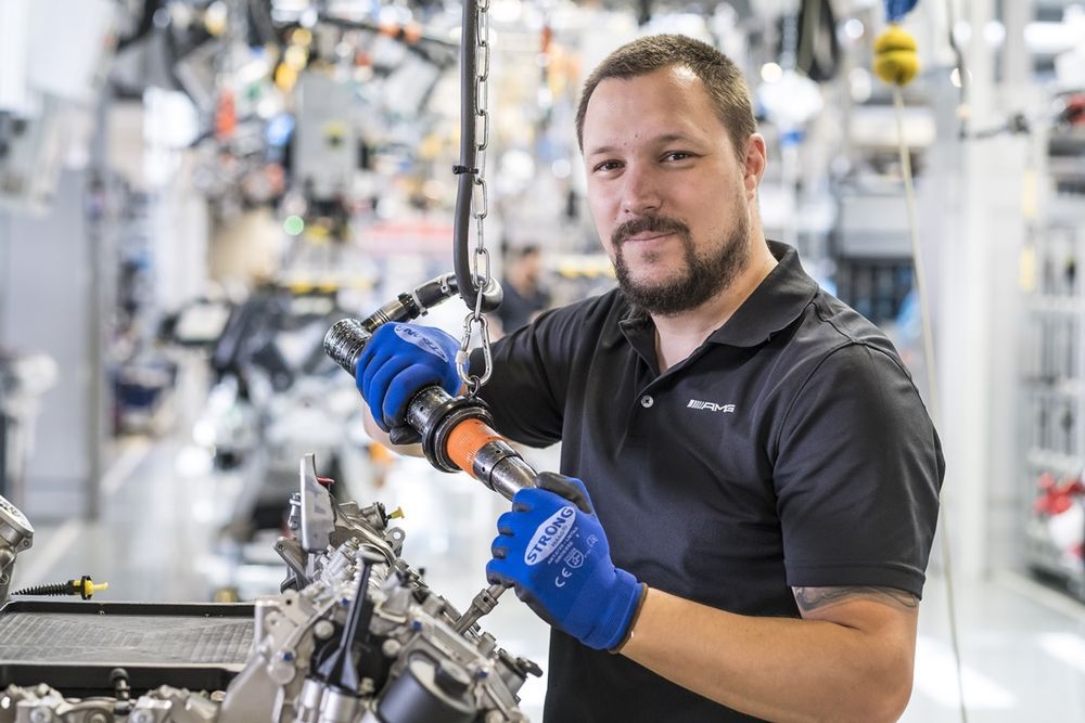 50 Years AMG: Oliver Weidenmüller - The High-Flying Engine Builder ...