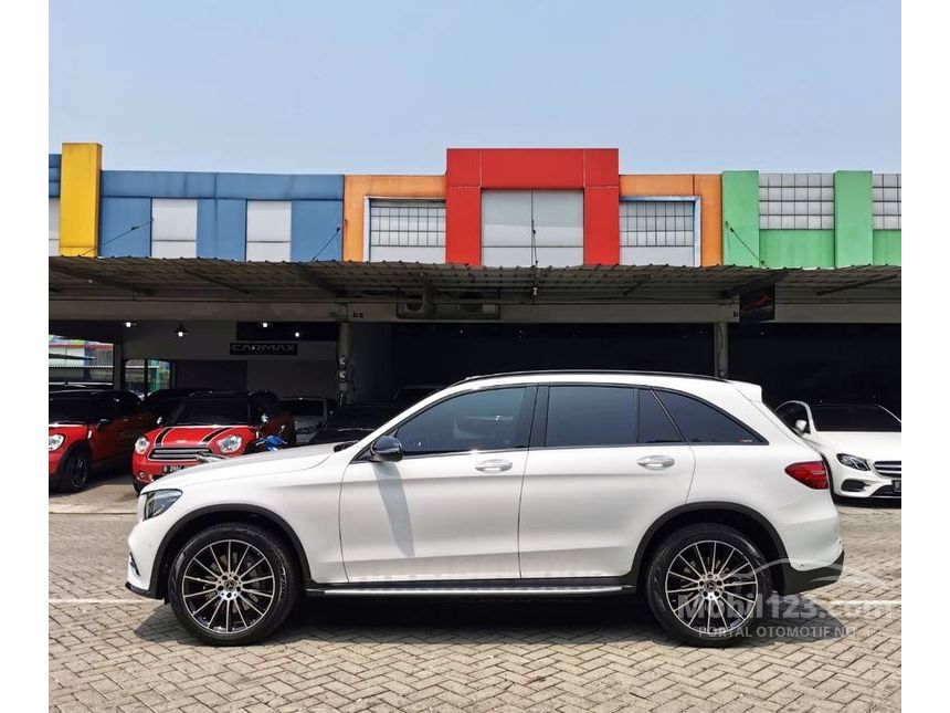 Jual Mobil Mercedes-Benz GLC200 2019 AMG Night Edition 2.0 di DKI ...