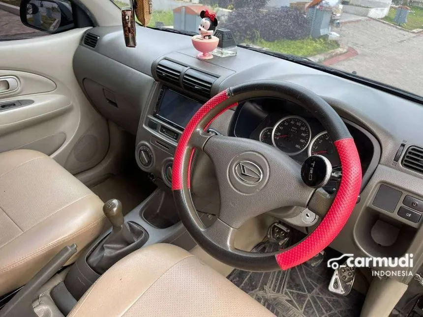 Jual Mobil Daihatsu Xenia 2010 Li DELUXE+ 1.0 di Jawa Barat Manual MPV ...