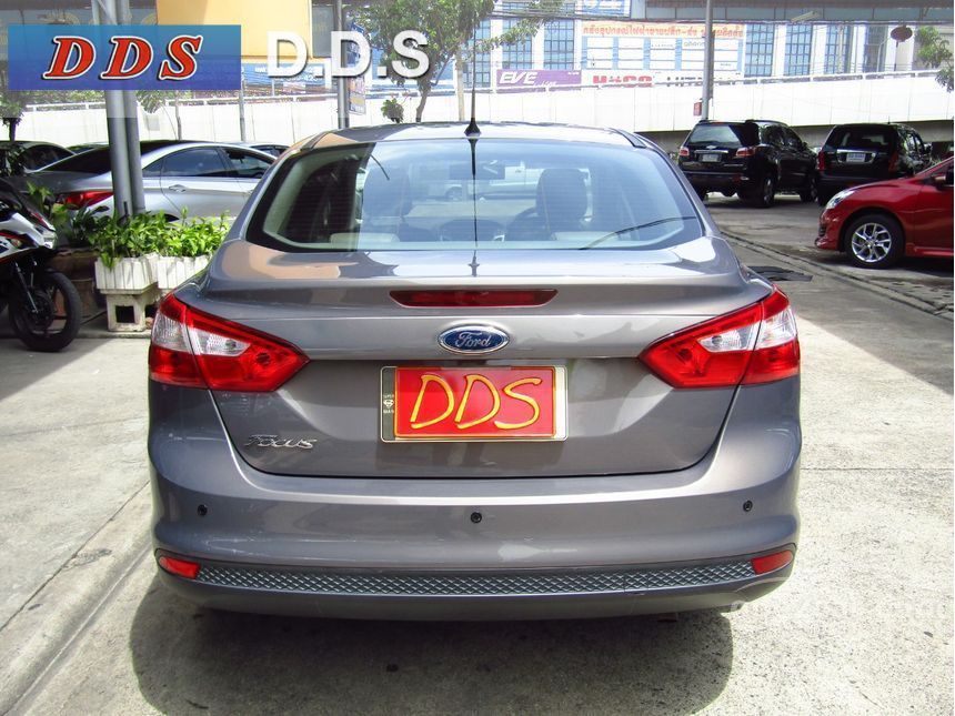 Ford Focus 2013 Trend 1.6 in กรุงเทพและปริมณฑล Automatic Sedan สีน้ำตาล ...