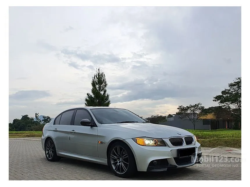 Jual Mobil BMW 325i 2012 Sport 2.5 di Jawa Barat Automatic Sedan Silver ...