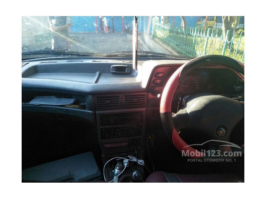 Jual Mobil Daewoo Nexia 1997 1.5 di DKI Jakarta Manual Sedan Silver Rp ...