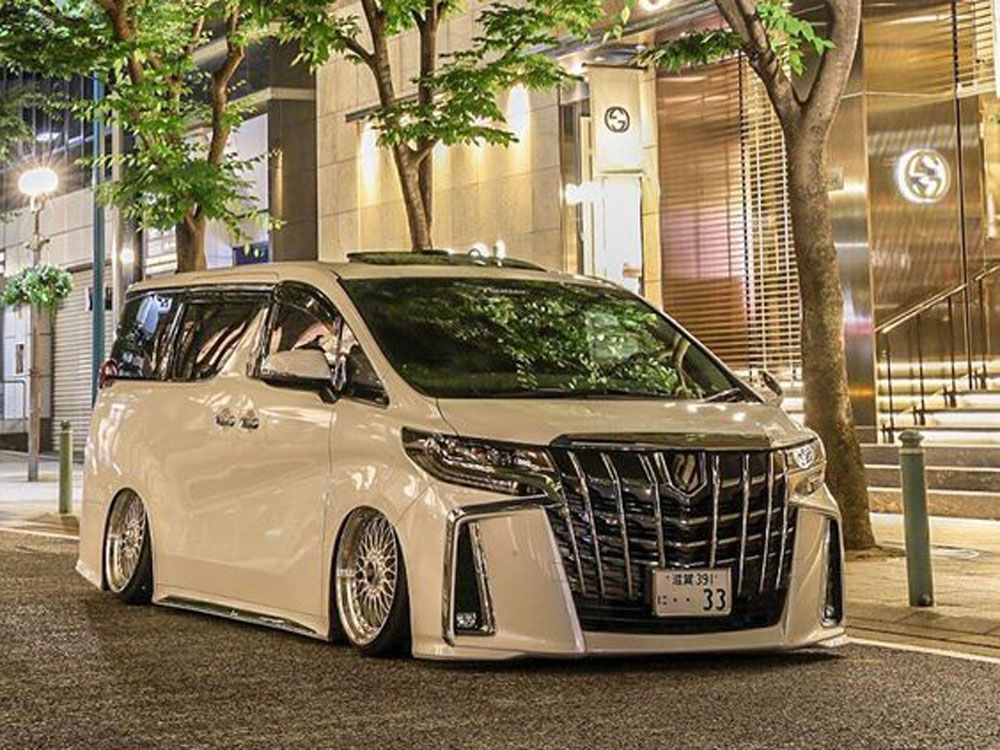 Modifikasi yang Cocok untuk Toyota Alphard, Mobil Wajib Orang Kaya ...