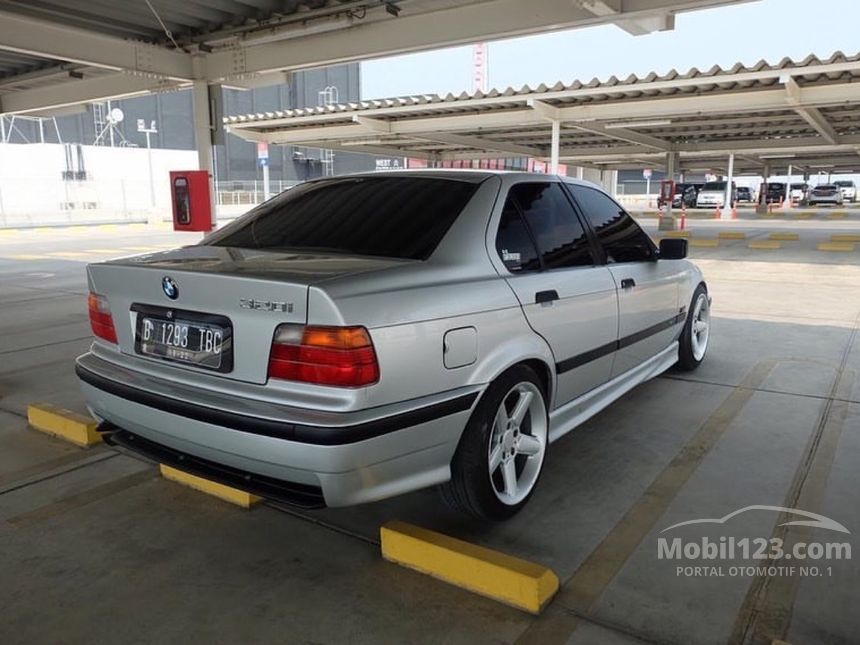 Jual Mobil BMW 320i 1994 E36 2.0 Automatic 2.0 di DKI Jakarta Automatic Sedan Silver Rp 67.000. ...