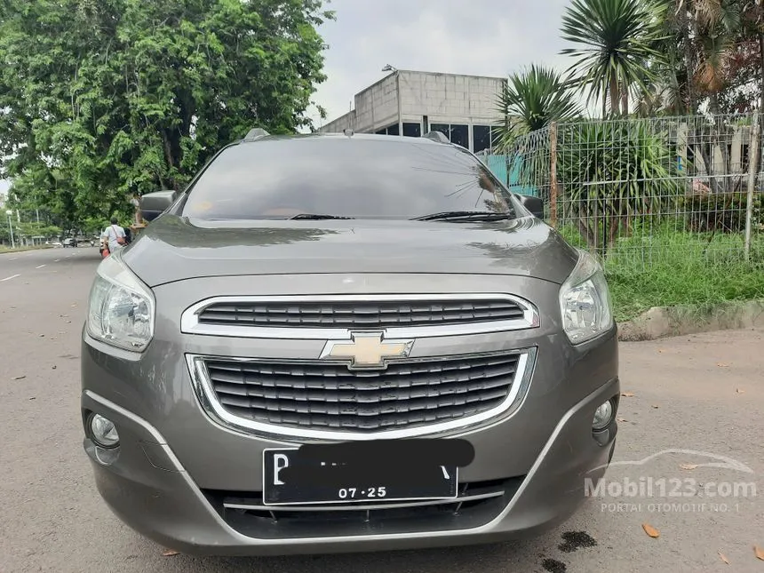 Jual Mobil Chevrolet Spin 2015 LTZ 1.5 di DKI Jakarta Automatic SUV Abu ...