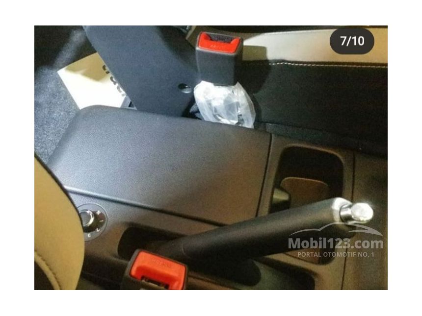 Jual Mobil Renault Triber 2019 RXE 1.0 di Banten Manual Wagon Orange Rp ...