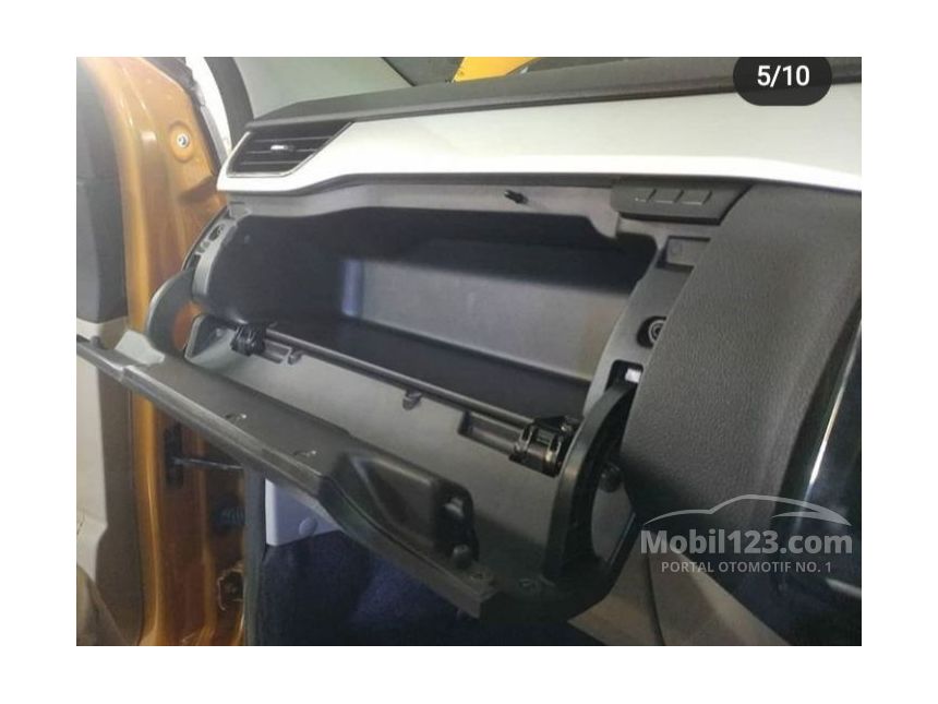 Jual Mobil Renault Triber 2019 RXE 1.0 di Banten Manual Wagon Orange Rp ...