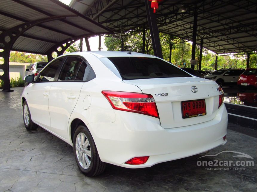 Toyota Vios 2015 (ปี 13-17) E 1.5 เกียร์อัตโนมัติ สีขาว | One2car.com ...