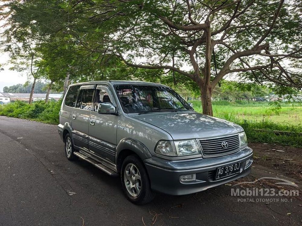 Konsumsi BBM Toyota Kijang Kapsul, Tak Bisa Dikatakan Irit - Panduan Pembeli | Mobil123