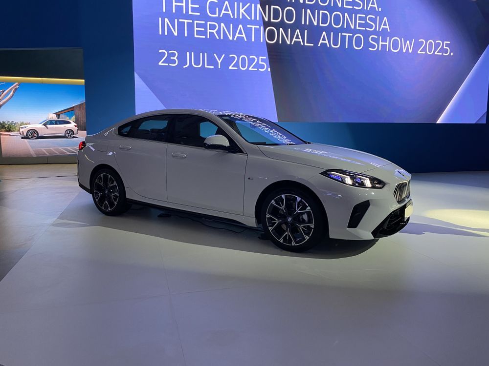 BMW Bawa Tiga Model Baru di GIIAS 2025, dari iX xDrive45 hingga 218 Gran Coupé - Mobil Baru ...