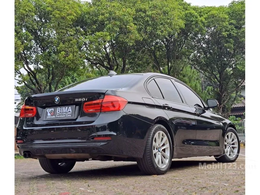 Jual Mobil BMW 320i 2017 Sport 2.0 di DKI Jakarta Automatic Sedan Hitam Rp 385.000.000 ...