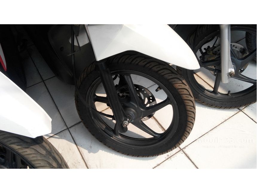 Jual Motor Honda Beat 2014 0.1 di Jawa Barat Automatic Others Putih Rp ...