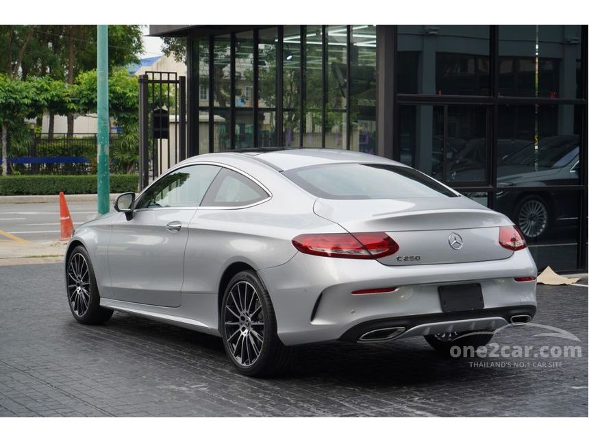 Mercedes-Benz C250 2018 W205 (ปี 14-19) AMG Dynamic 2.0 เกียร์อัตโนมัติ ...