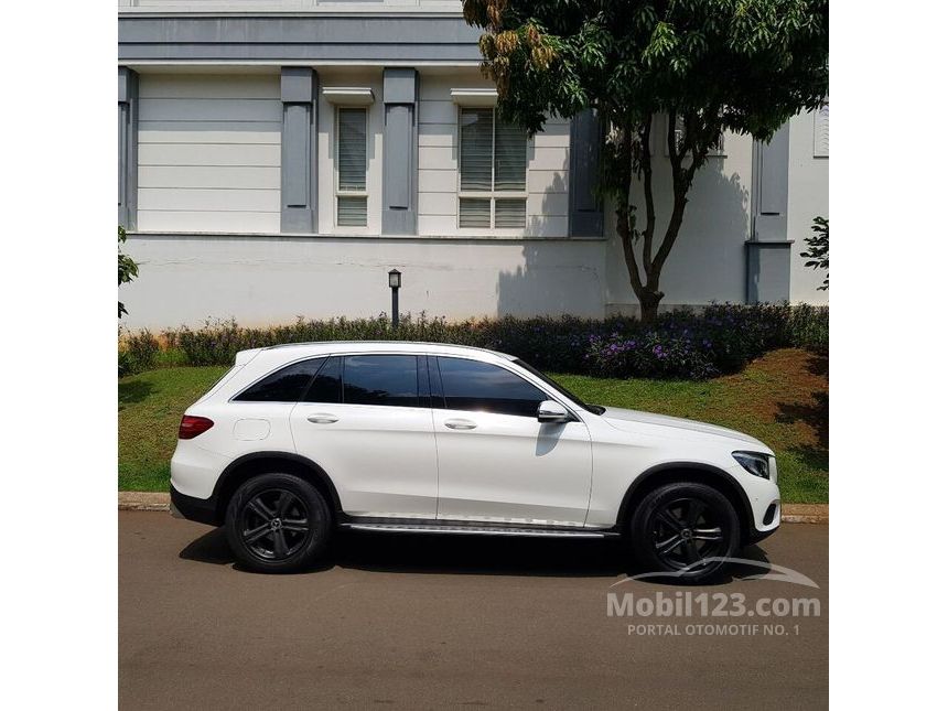 Jual Mobil Mercedes-Benz GLC200 2017 Exclusive 2.0 di Banten Automatic ...
