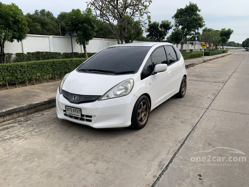 2013 Honda JAZZ 1.5 (ปี 08-14) S Hatchback AT for sale on One2car