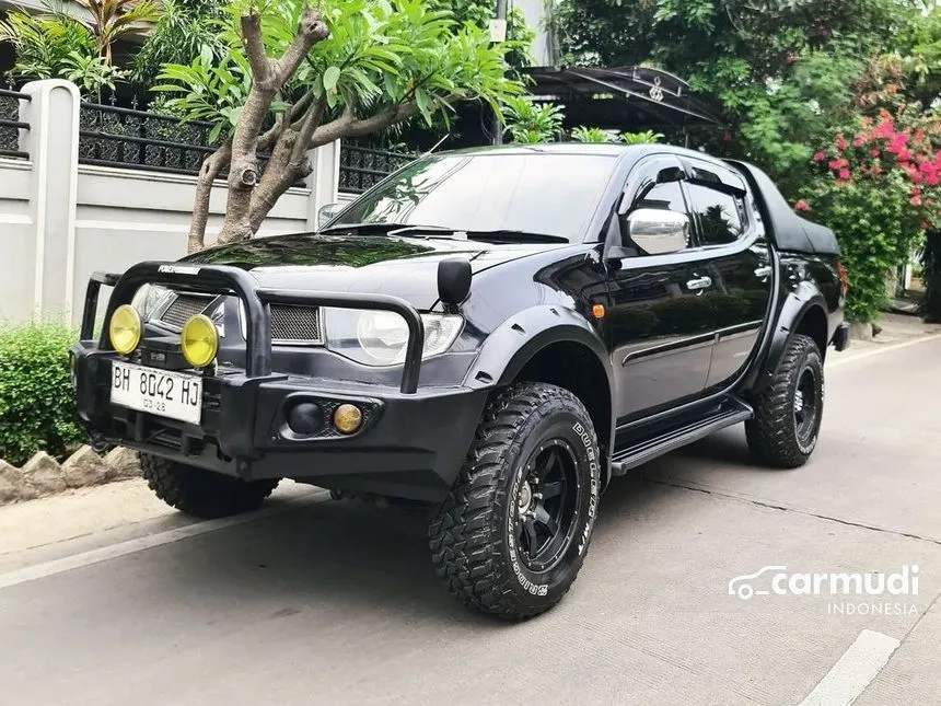 Jual Mobil Mitsubishi Strada Triton 2009 Exceed Hi-Power 2.5 di DKI ...