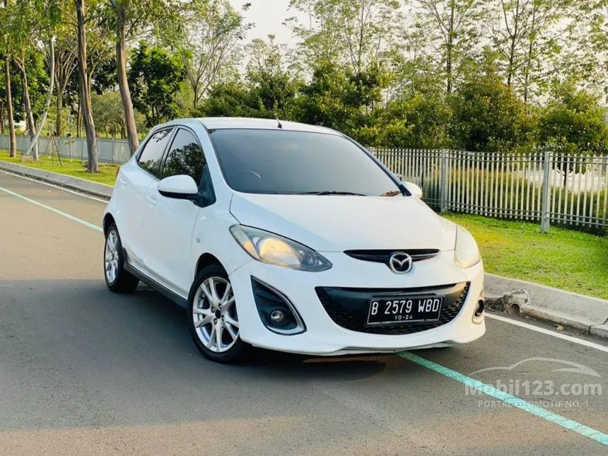 Jual Mobil Mazda 2 2010 R 1.5 di DKI Jakarta Automatic Hatchback Putih ...
