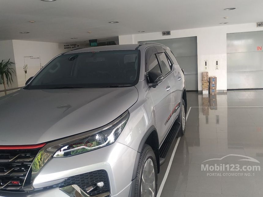 Jual Mobil Toyota Corolla Cross 2020 1.8 di Jawa Barat Automatic Wagon ...
