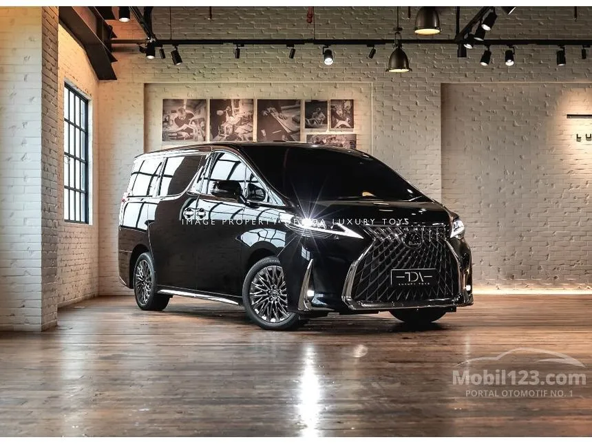 Jual Mobil Lexus LM350 2022 3.5 di DKI Jakarta Automatic Van Wagon Hitam Rp 1.650.000.000 ...