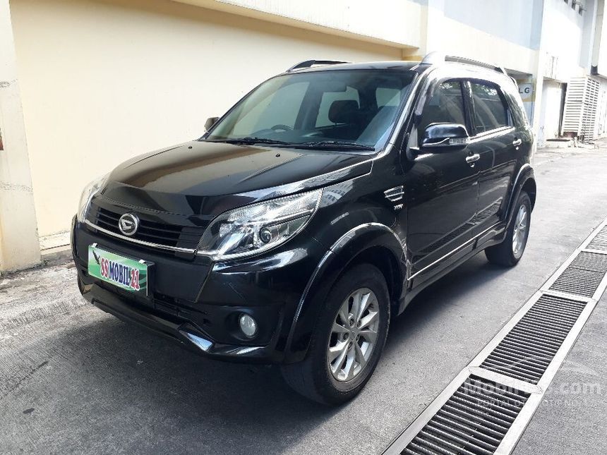 Jual Mobil Daihatsu Terios 2017 R 1.5 di Jawa Timur Automatic SUV Hitam ...