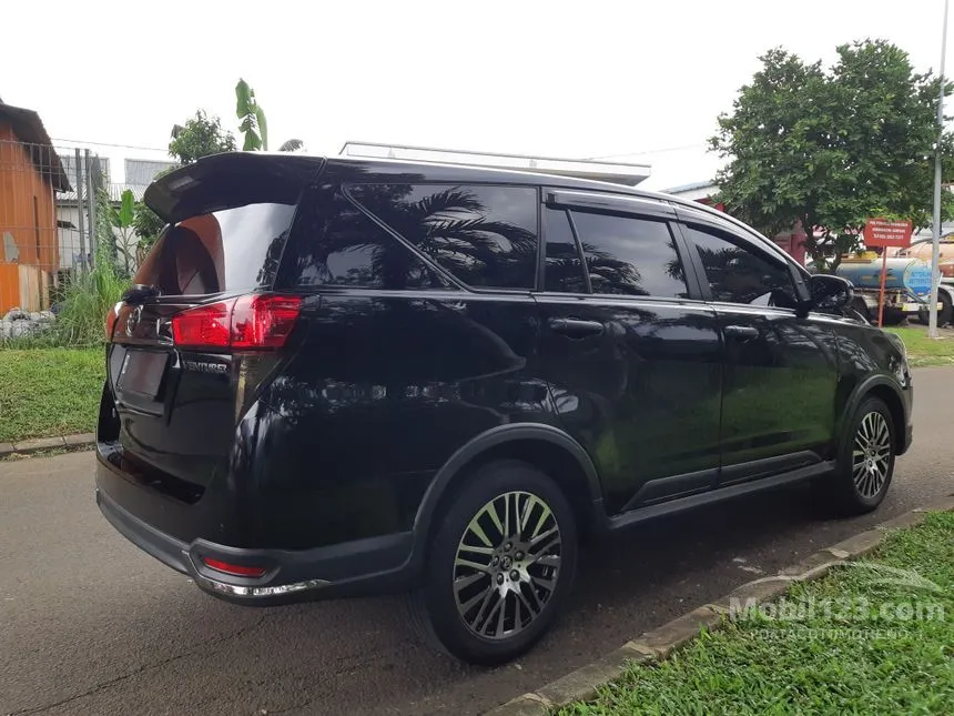 Jual Mobil Toyota Kijang Innova 2021 Venturer 50th Anniversary 2.4 di ...