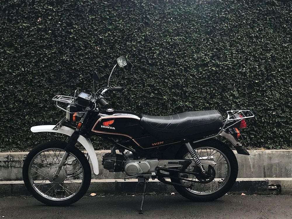 Honda Win, Motor Bermesin Kecil yang Harga Bekasnya 'Digoreng' Semahal ...